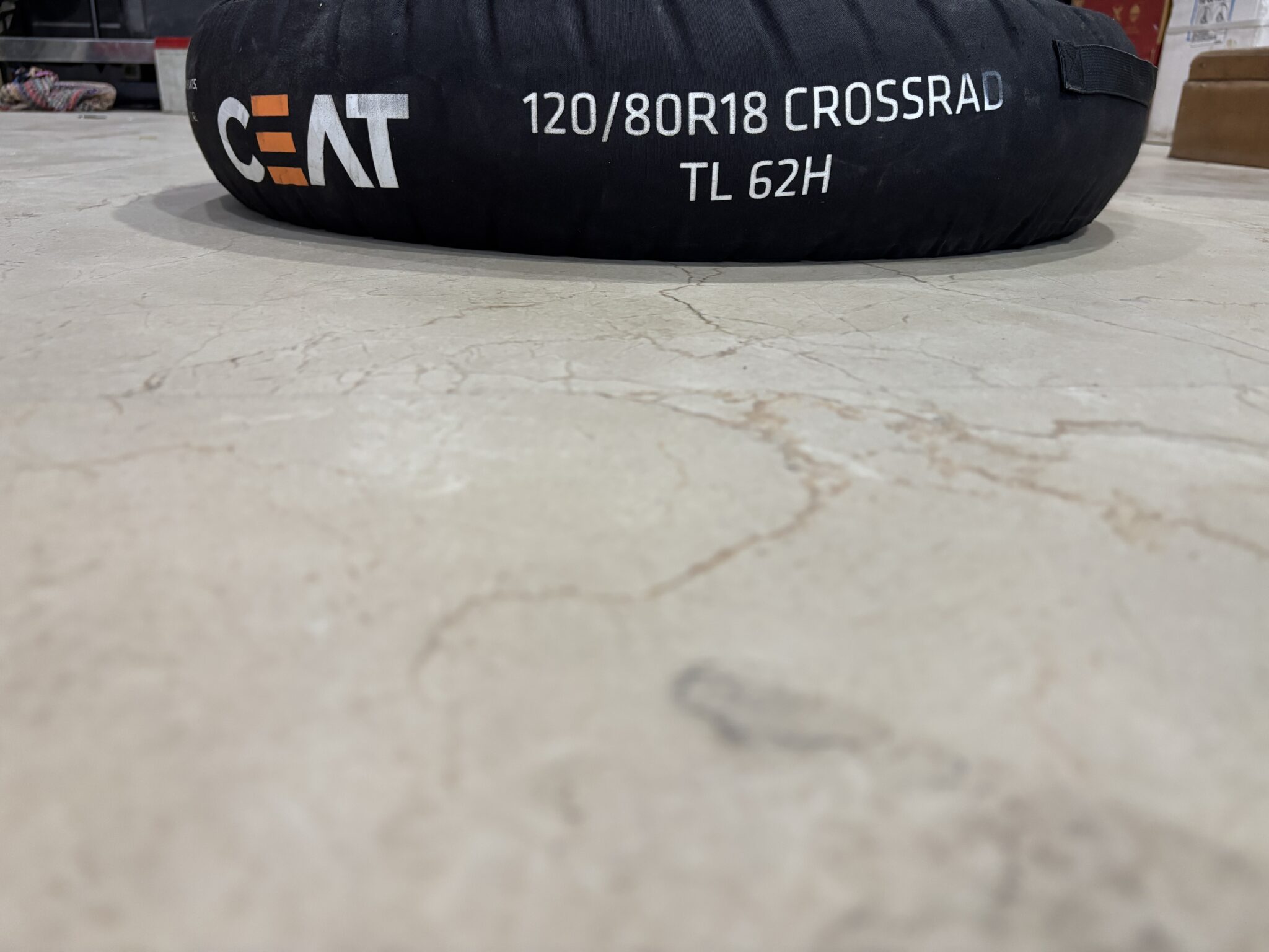 CEAT CROSS ROAD TYRE 120-80-18 TUBELESS - laxmiautocare.com
