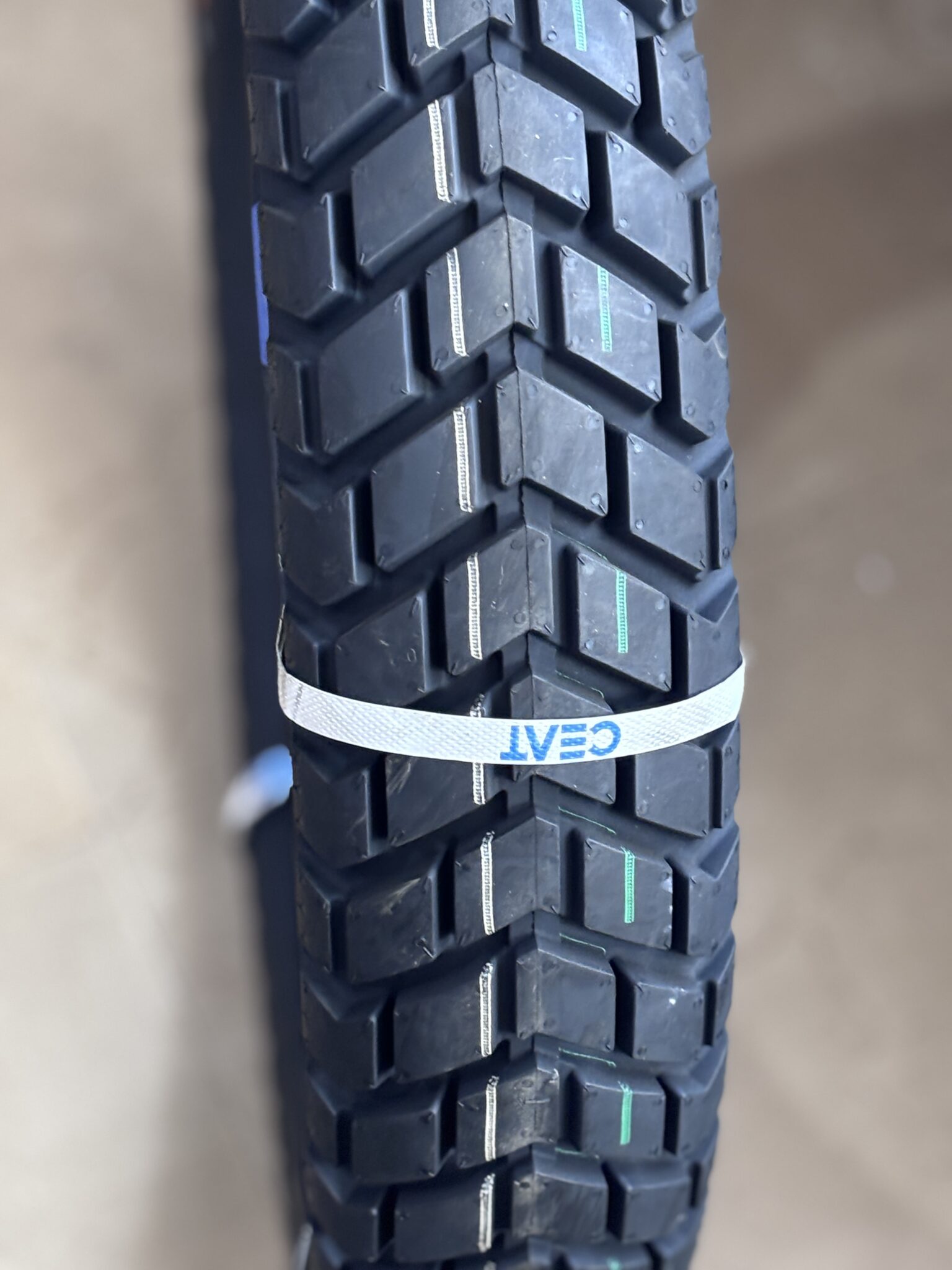 110-90-19 CEAT GRIP XL TUBELESS TYRE - laxmiautocare.com